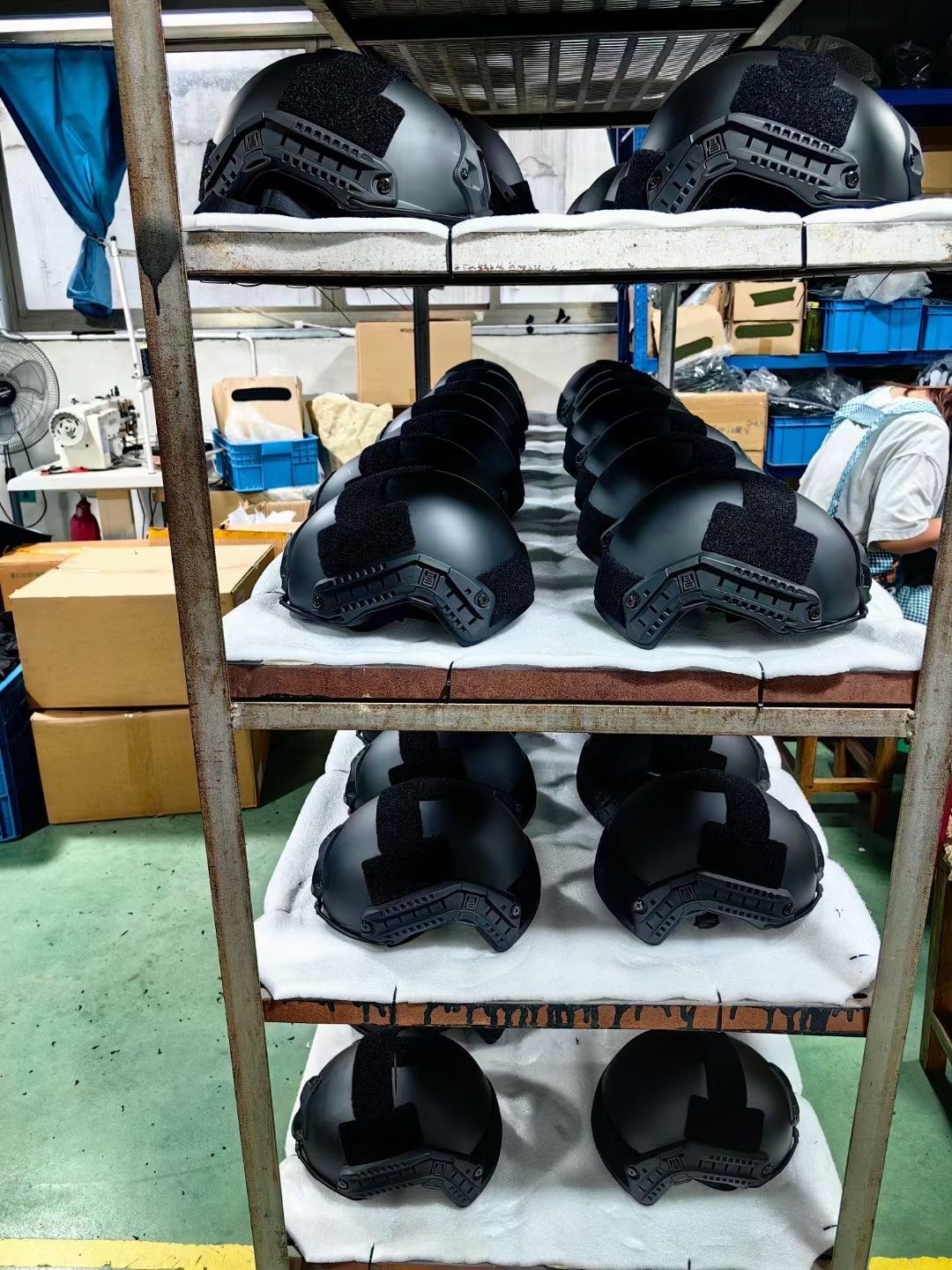 Wholesale Genuine Kevlar Security Tactical Helmets Fiberglass Police ...